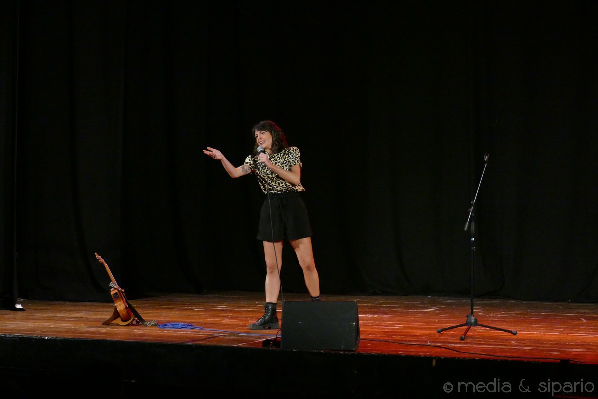 Stand Up Women Comedy: Tri is megl che uan (recensione)
