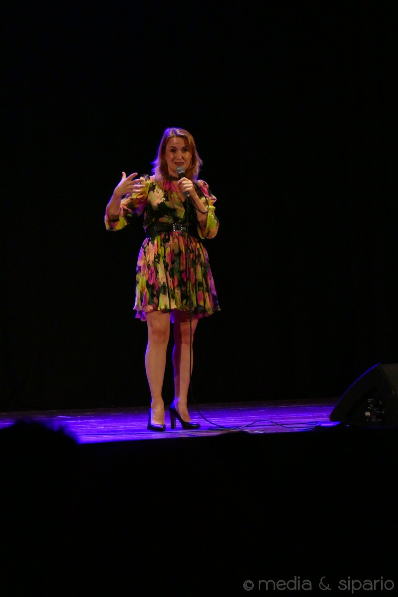 Stand Up Women Comedy: Tri is megl che uan (recensione)
